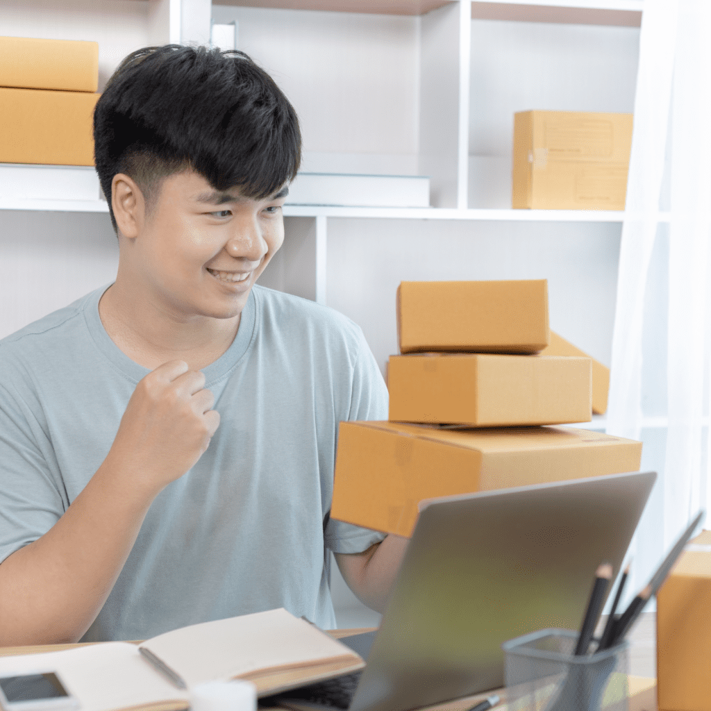 How Men Can Earn Extra Income Through Online Selling Without Inventory